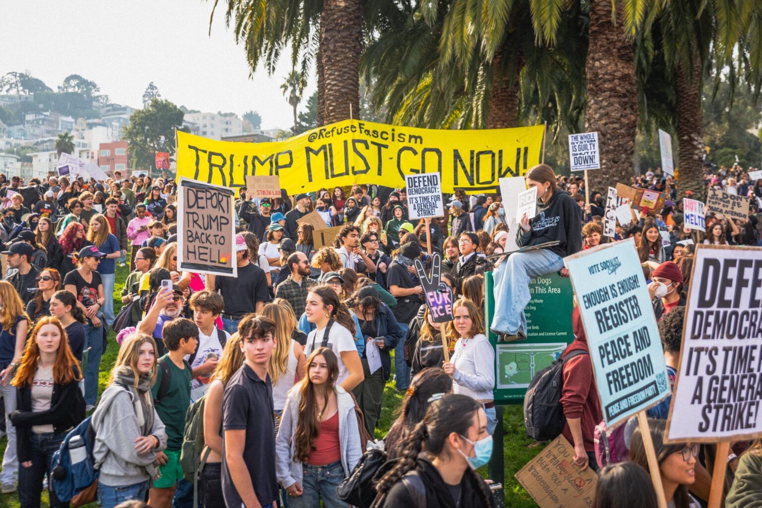 IN THE NAME OF HUMANITY, TRUMP MUST GO NOW! THE WORLD IS COUNTING ON US ...